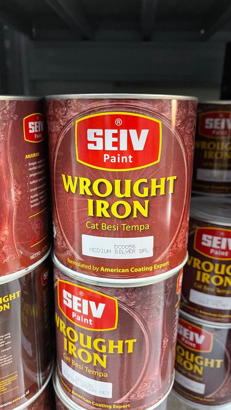 SEIV Wrought Iron (Medium Silver SPL Met)