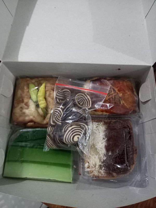 Paket Snack Box 3
