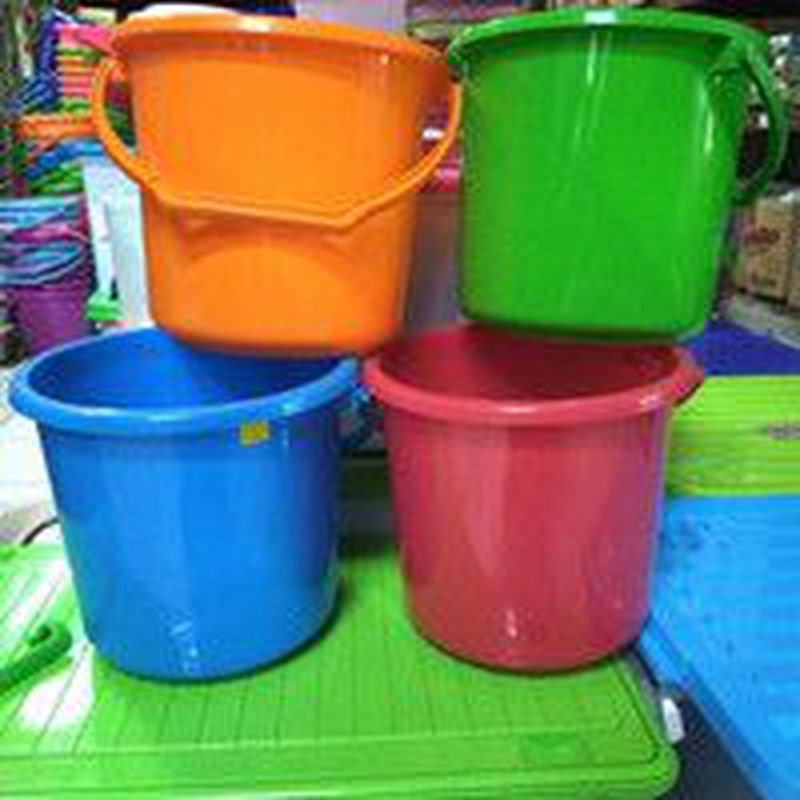 Ember Plastik 3 Galon