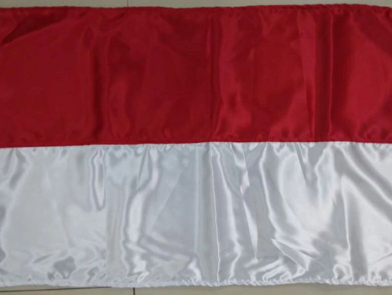 Bendera Merah Putih Bahan Satin