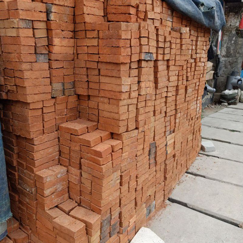 Bata Merah 10x4,5x24