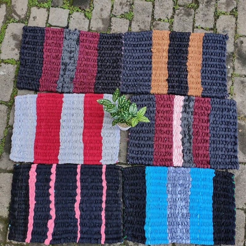 Keset Anyam Tebal 35CMX55CM