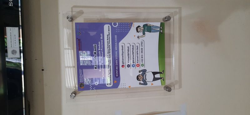 Frame Poster Akrilik A4