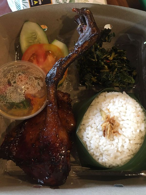 Nasi Box Bebek Bakar Sambal Kemangi by Limasan Watuadeg