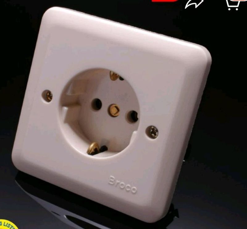 Stop Kontak Dinding/Lantai