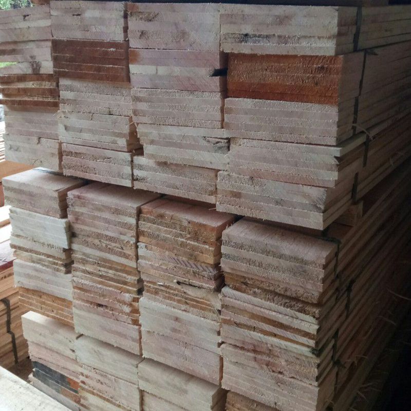 Lokal Papan Kayu Albasiah