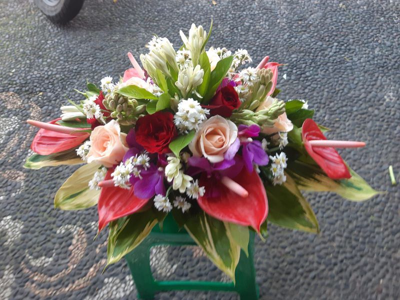 Rangkaian Bunga Segar