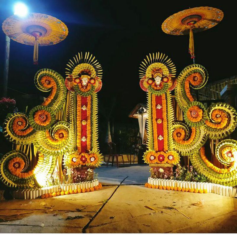 Gayor Dekorasi Bali (Variasi) - Dengan Taman - Multicolor