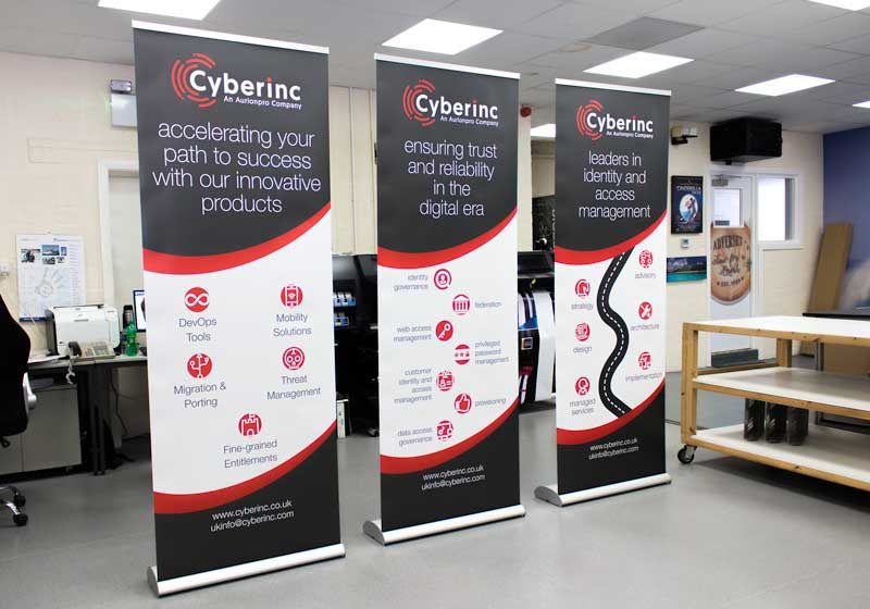 Roll Banner Ukuran 800 cm x 200 cm