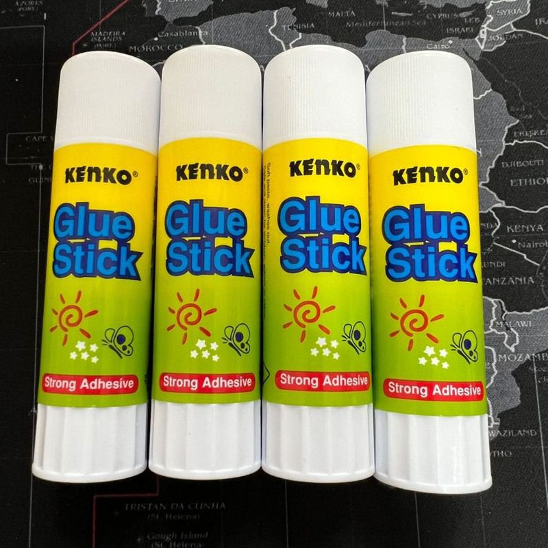 Lem Kertas Kenko / Lem Glue Stick Kenko 15 Gr (1 pack isi 20 pch)