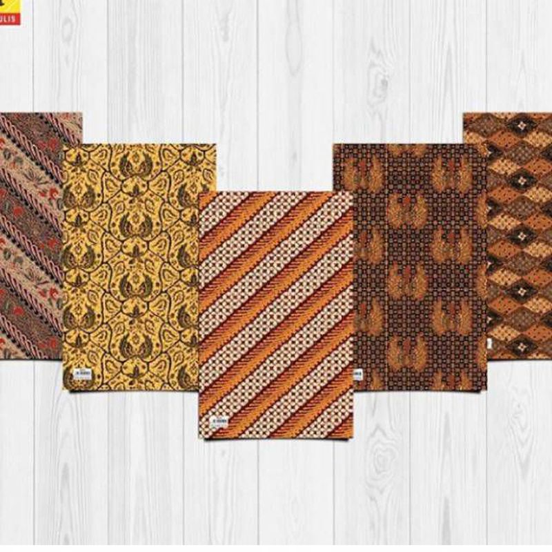KERTAS KADO MOTIF BATIK