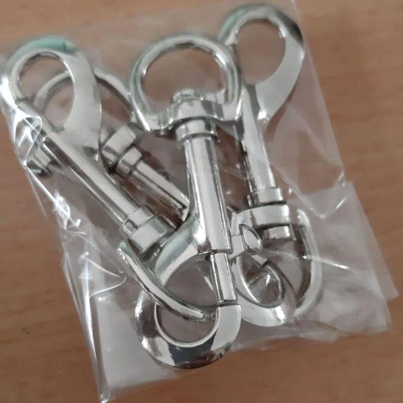 Pengait Bendera Besar