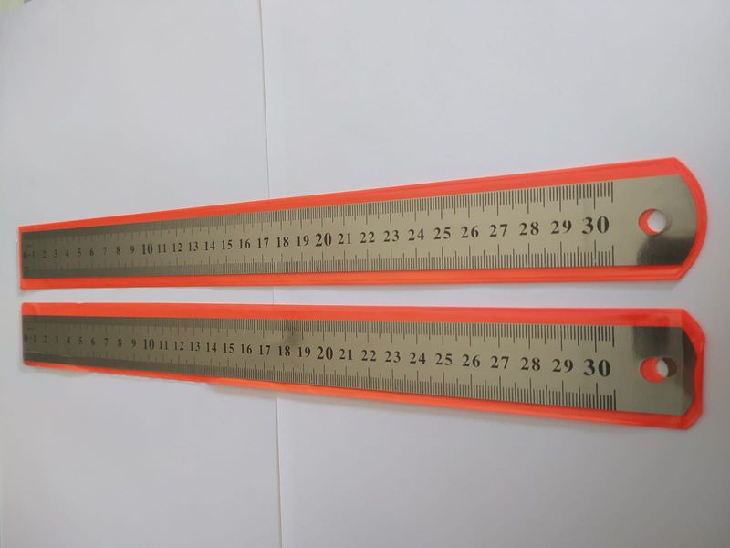 Penggaris Besi 30cm
