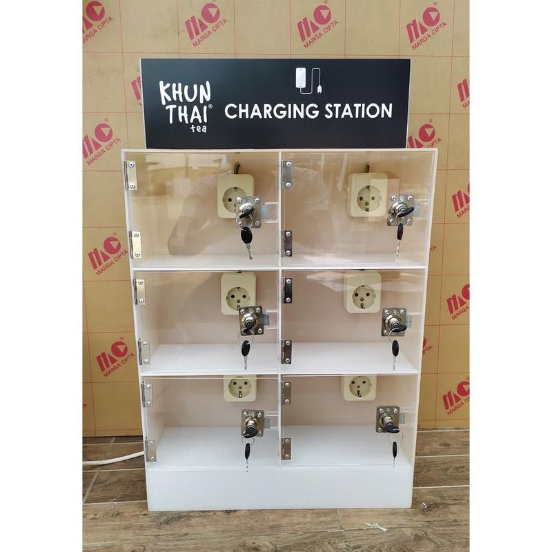 CUSTOM BOX CHARGER AKRILIK 6 PINTU