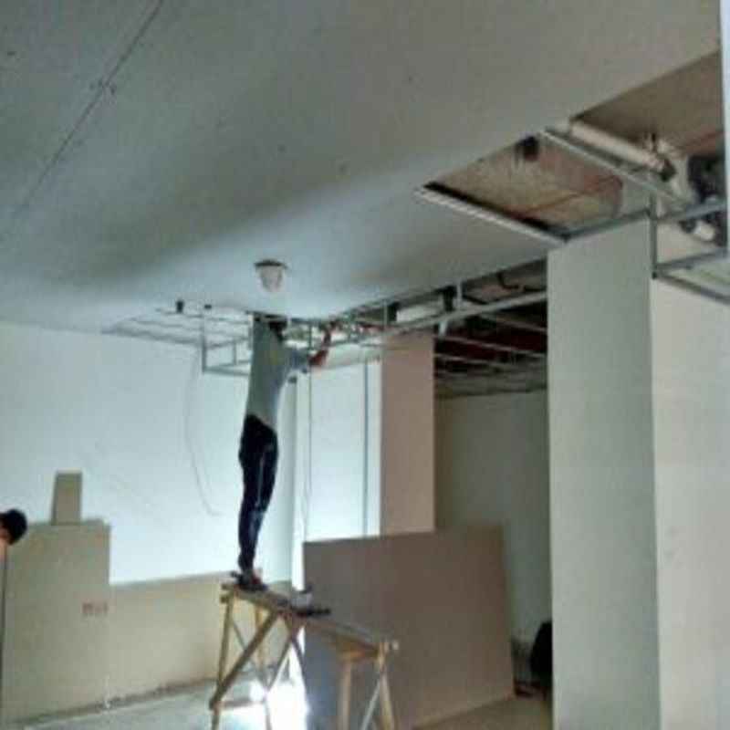 Pek. Bongkar dan Pasang Kembali Instalasi Titik Lampu