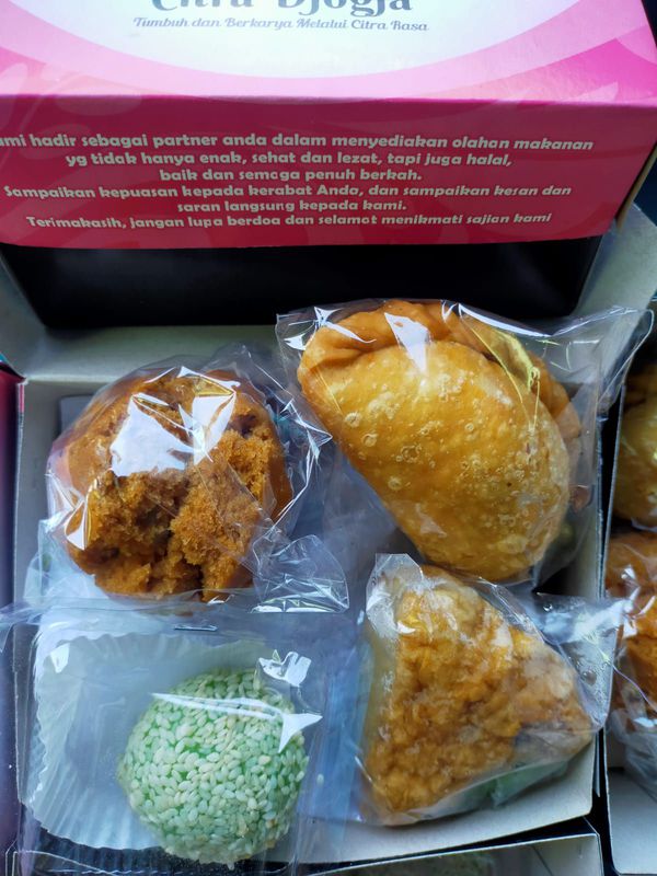 Snack Box** By Citra Djogja