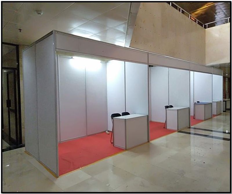 Stand Pameran Partisi R8