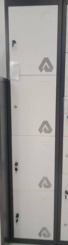 LOCKER 4 PINTU