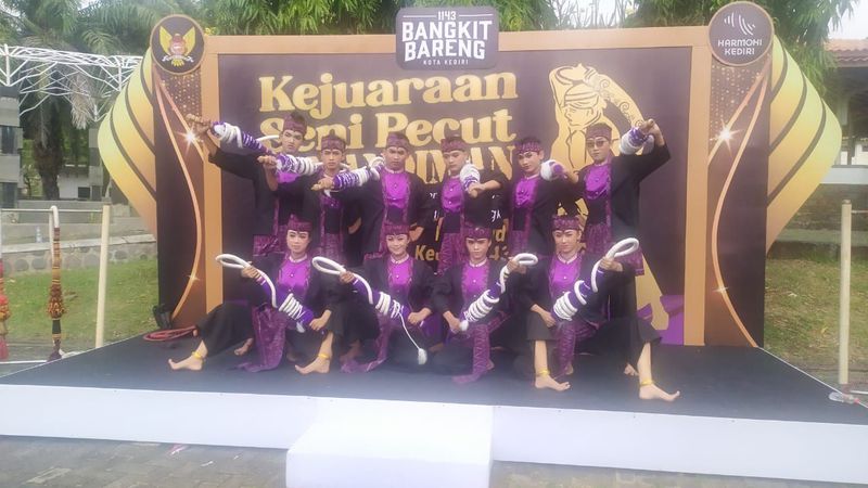 Tari Pecut Nusantara