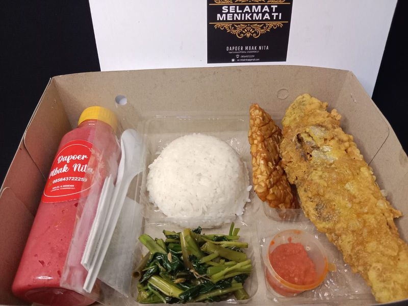 Nasi Box Paket Ikan Bandeng