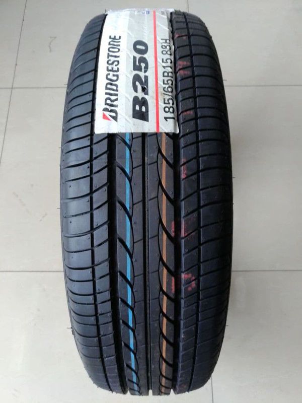 ban mobil merk Bridgestone