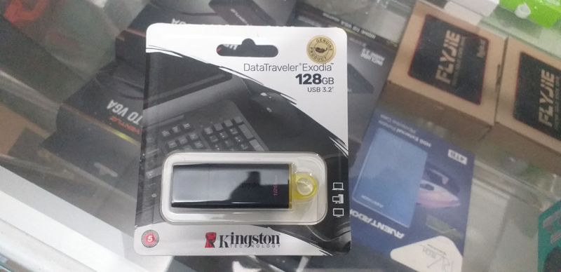 Flashdisk Kingston 128 gb