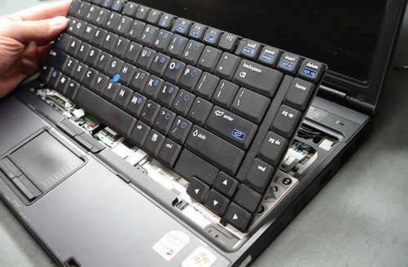 Servis keyboard laptop
