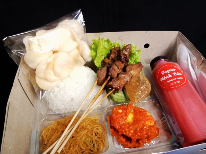 Nasi Box Sate Ayam