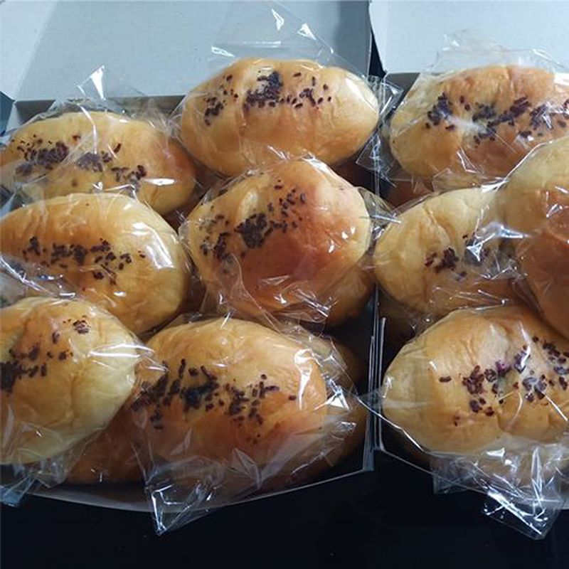 Roti isi coklat