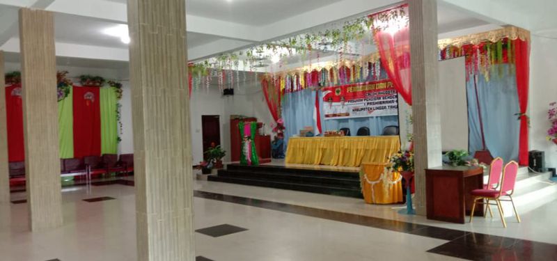 AULA RAPAT/RUANG RAPAT