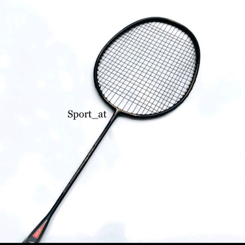 raket bulu tangkis : merk carbonex 9