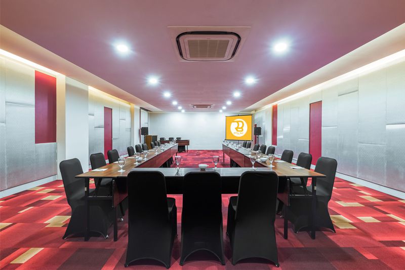 Meeting Package - Royal Bay Hotel Makassar