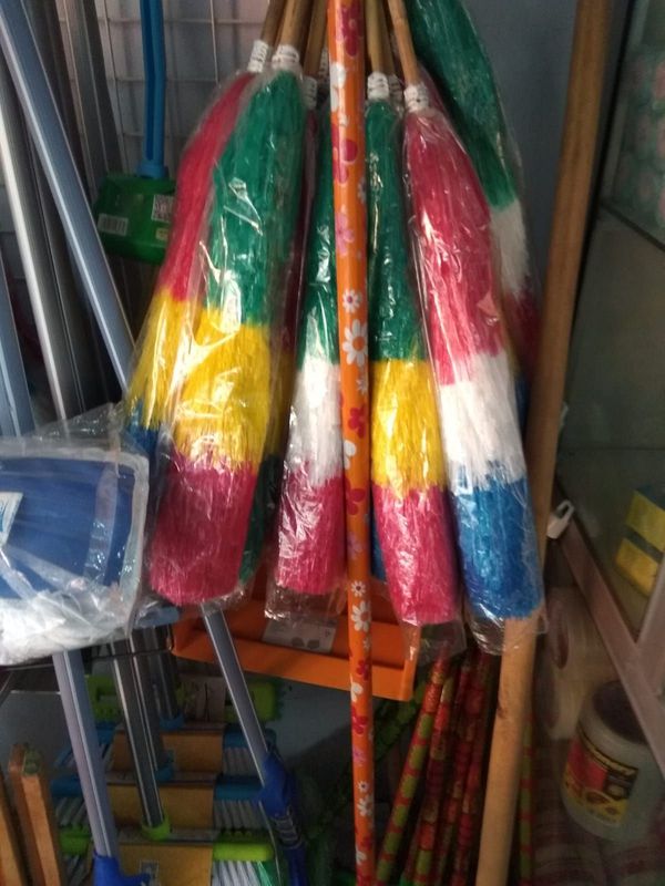 KEMUCING/SULAK RAFIA