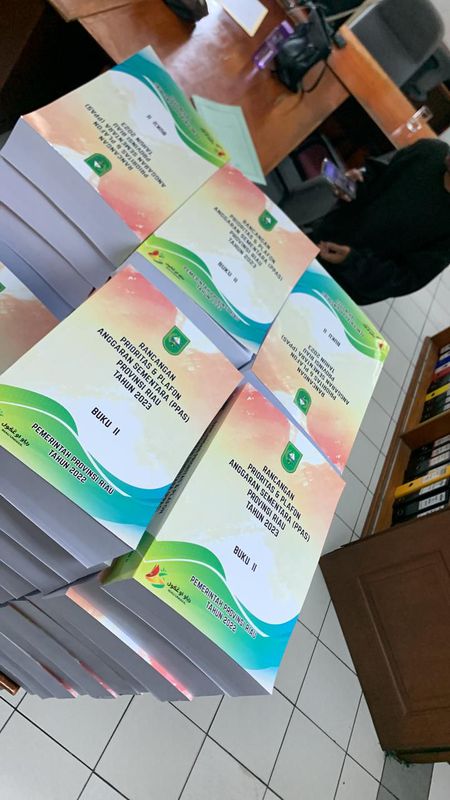 Jilid Soft Cover Tebal > 500 Lembar