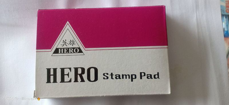 Hero stamp pad