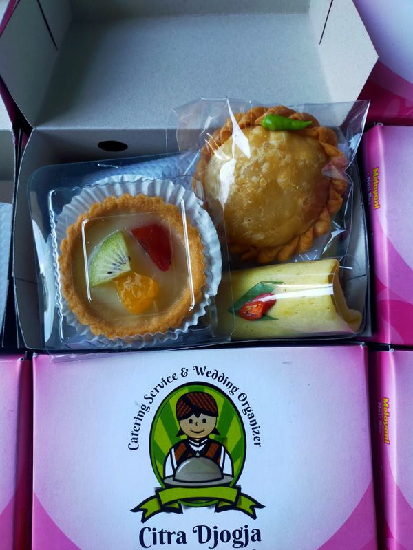 Snack Box* By Citra Djogja