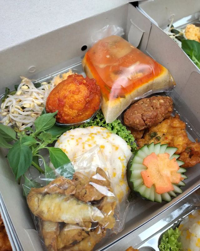 Paket Nasi box by Roti mulia