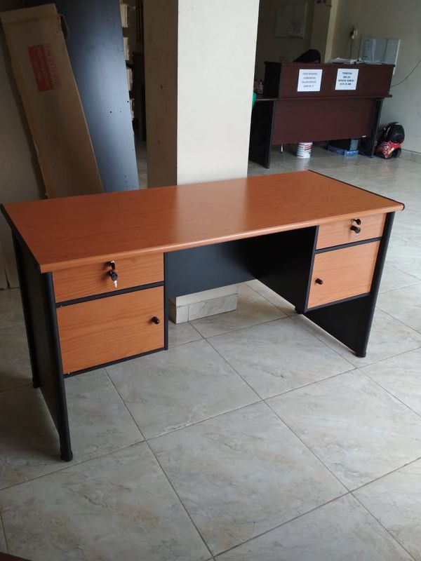 MEJA 1 BIRO MERK POPULAR