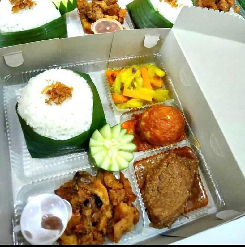 Nasi Kotak/ Nasi Box
