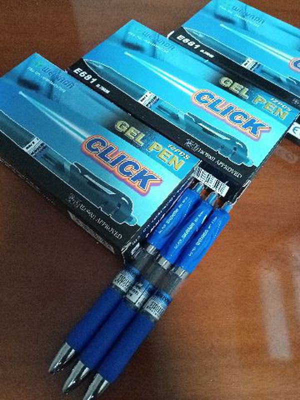 Ballpoint Gel Weiyada Biru per pack