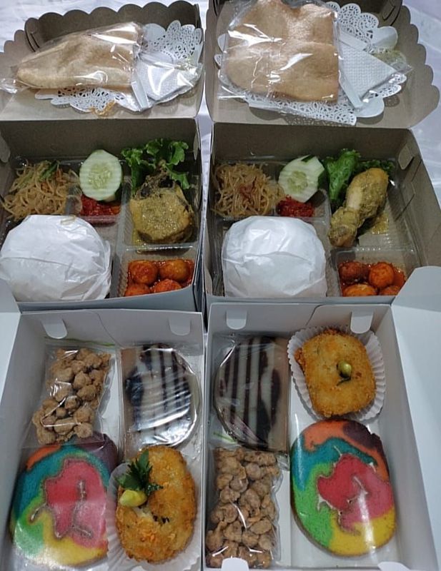 Paket Hemat Nasi Kotak/ Nasi Box+Kue Kotak/ Snack Box