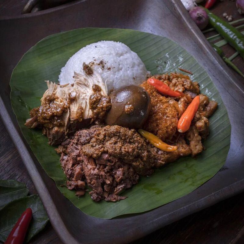 Nasi Gudeg Telur Ayam Suwir