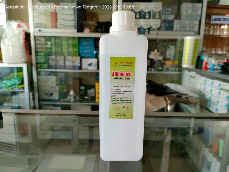 Alkhomed Alkohol 70% 1 liter digunakan sebagai antiseptik