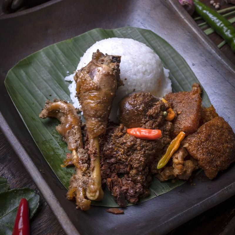 Nasi Gudeg Paha Bawah Telur