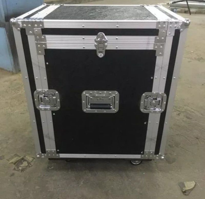 Hardcase Audio 8U + Mixer Box