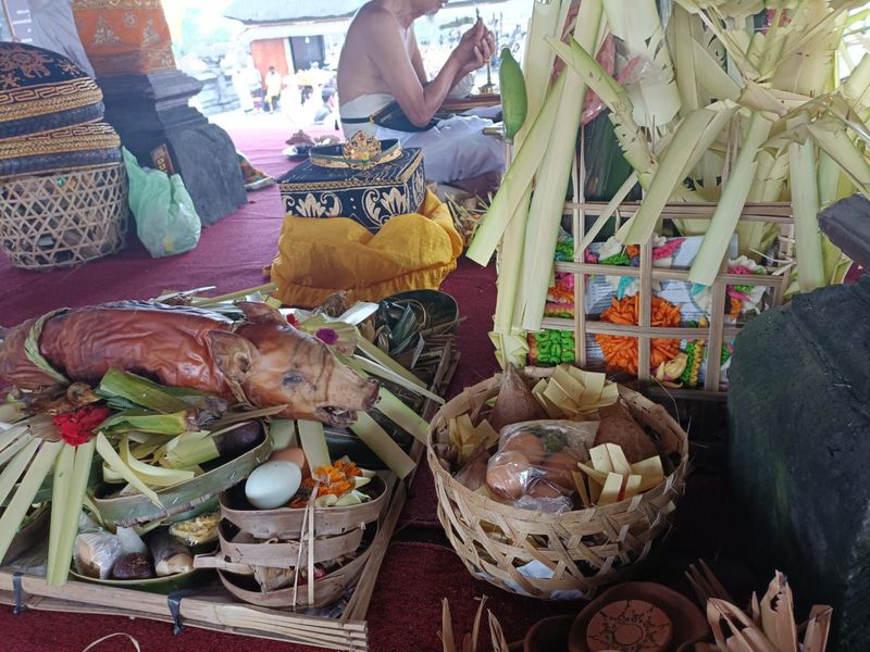 Sorohan Bebangkit Guling Bawi