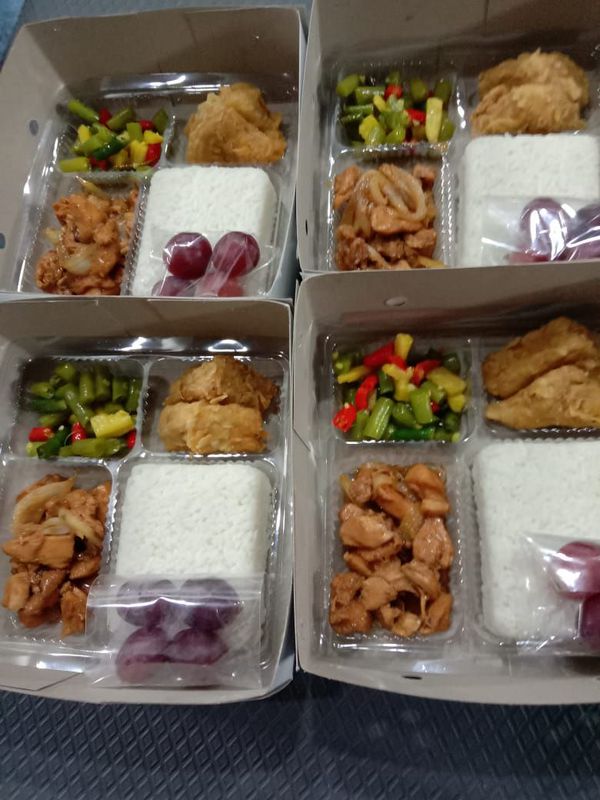 Paket Makan plus Snack