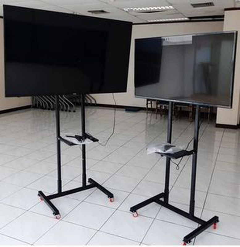 Bracket Standing TV