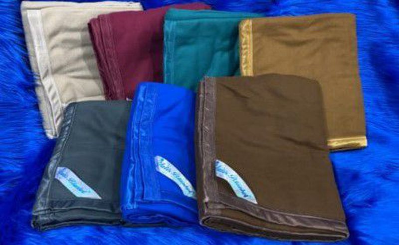 Selimut ( 160 x 200 Cm )