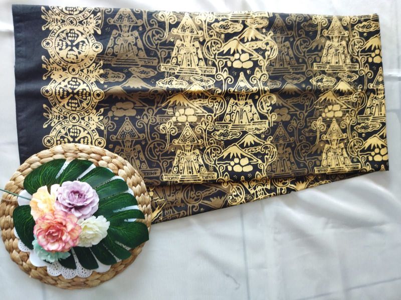 Kain Batik Cap Motif Tugu Pancasila Salatiga